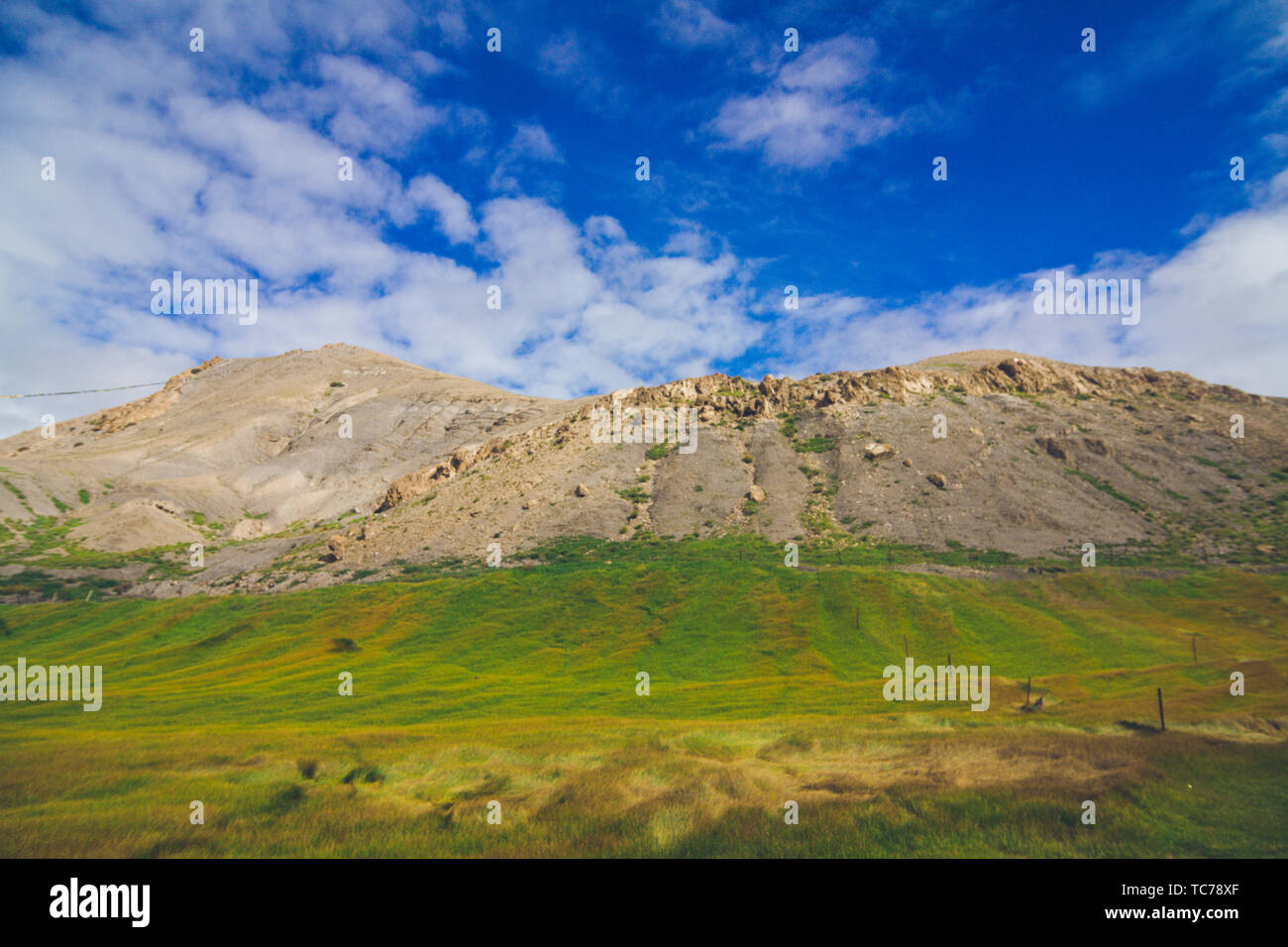 Scenery of China's Tibetan Plateau Stock Photo - Alamy