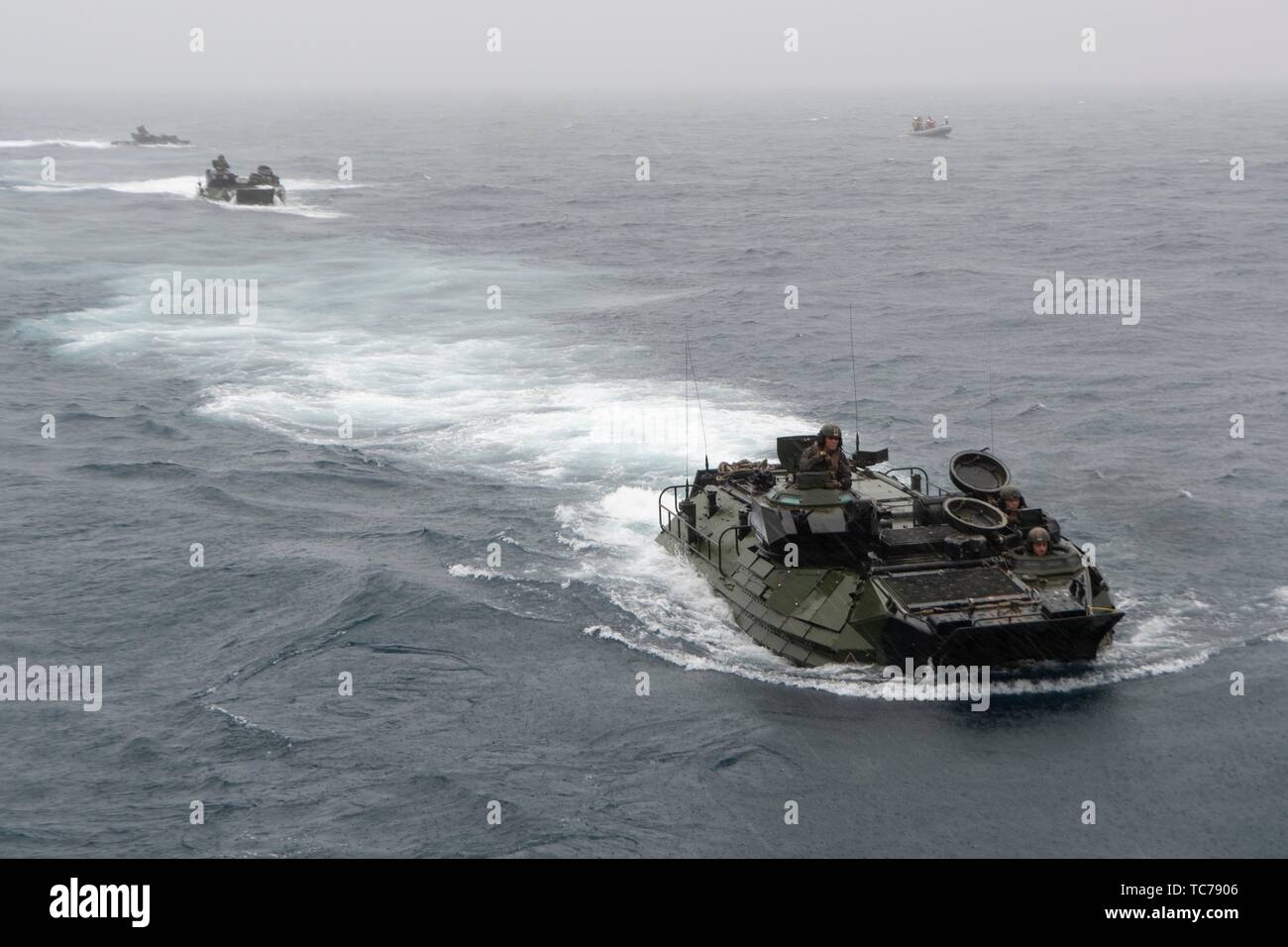 Us navy wasp class amphibious assault hi-res stock photography and ...