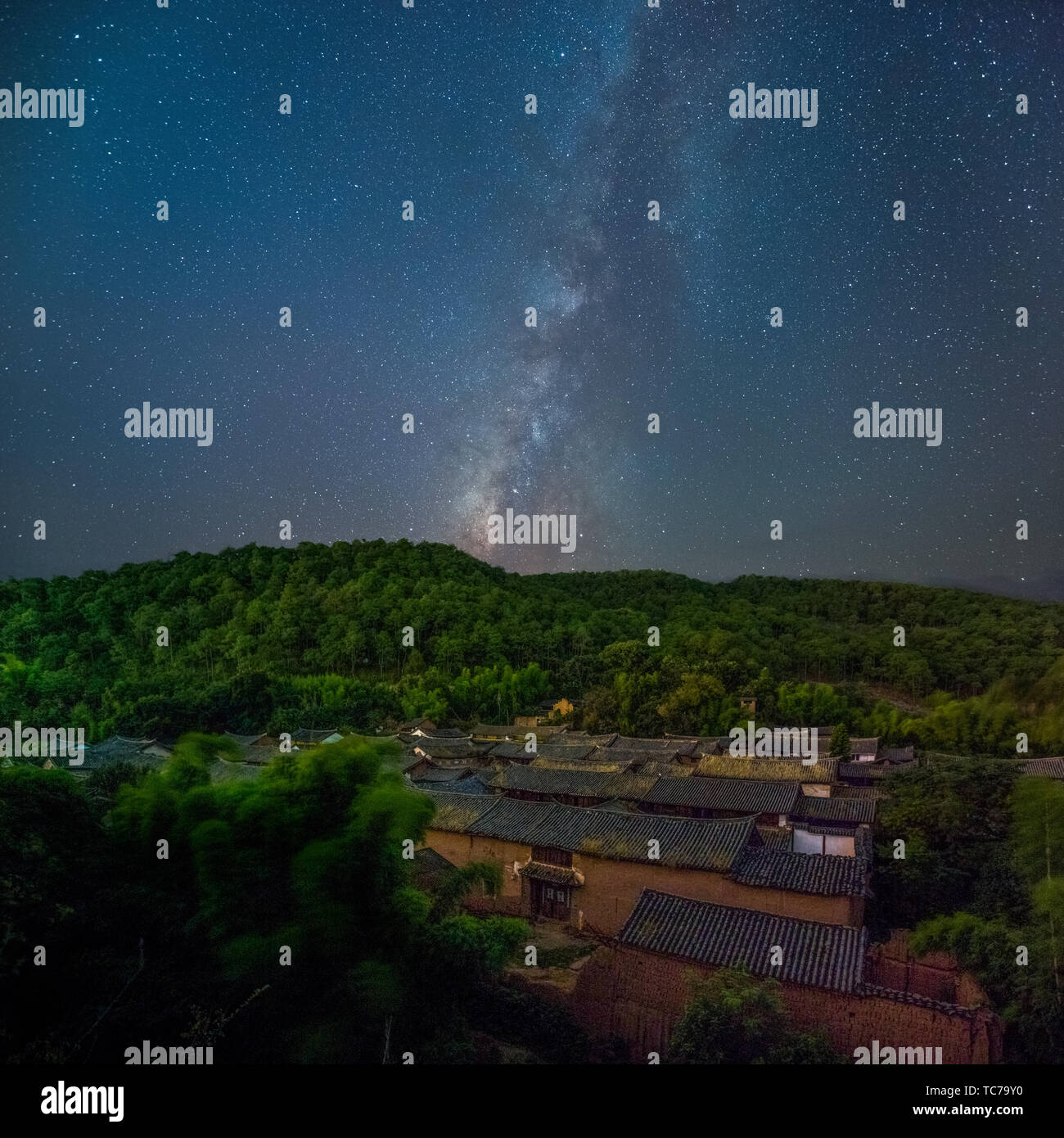 Weishan hi-res stock photography and images - Alamy