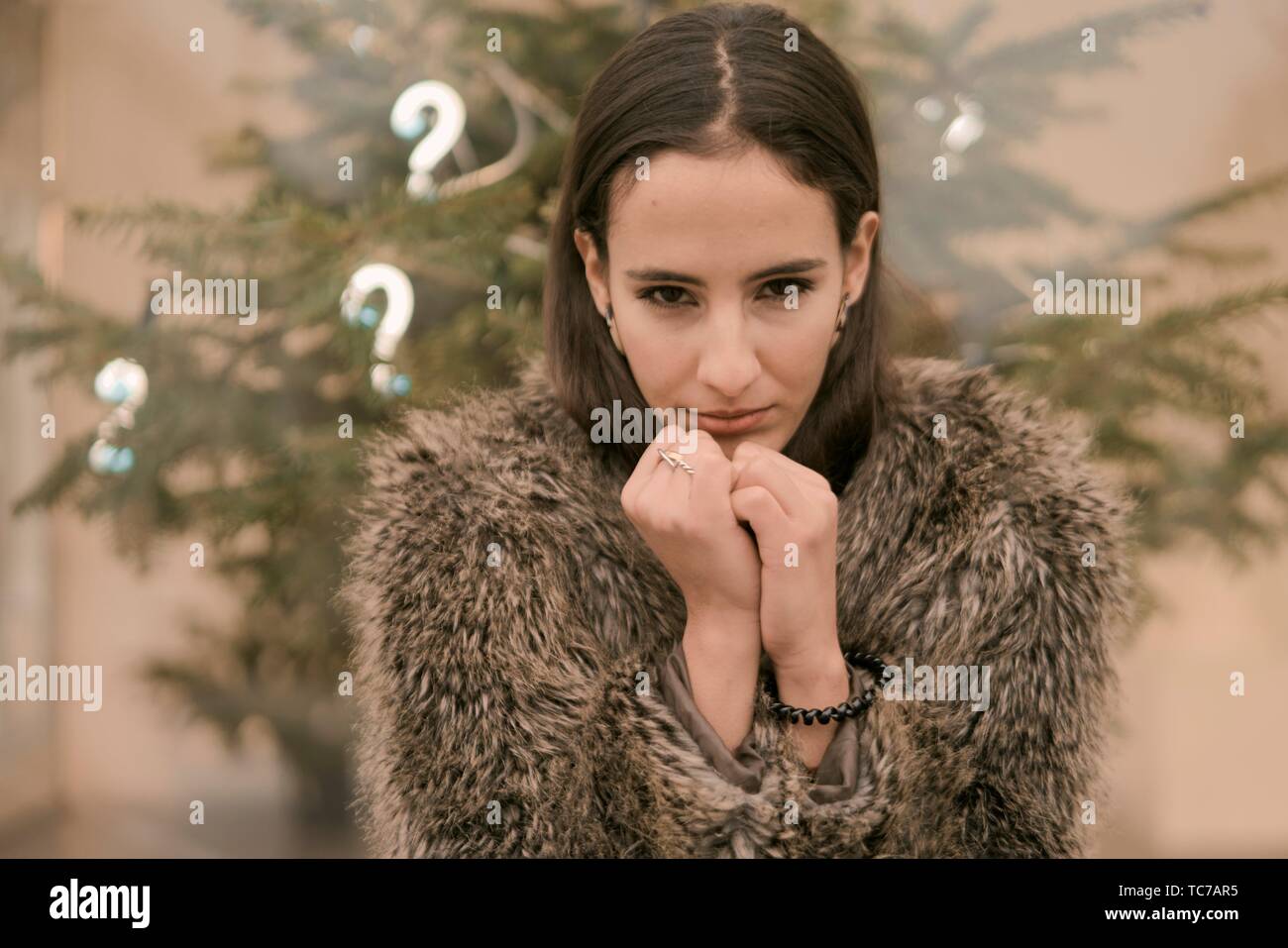 Question marks winter hi-res stock photography and images - Alamy