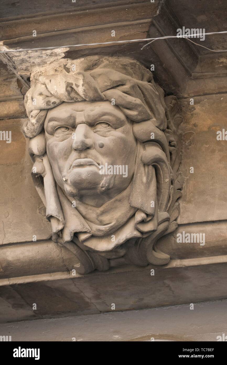 Corbel head hi-res stock photography and images - Alamy