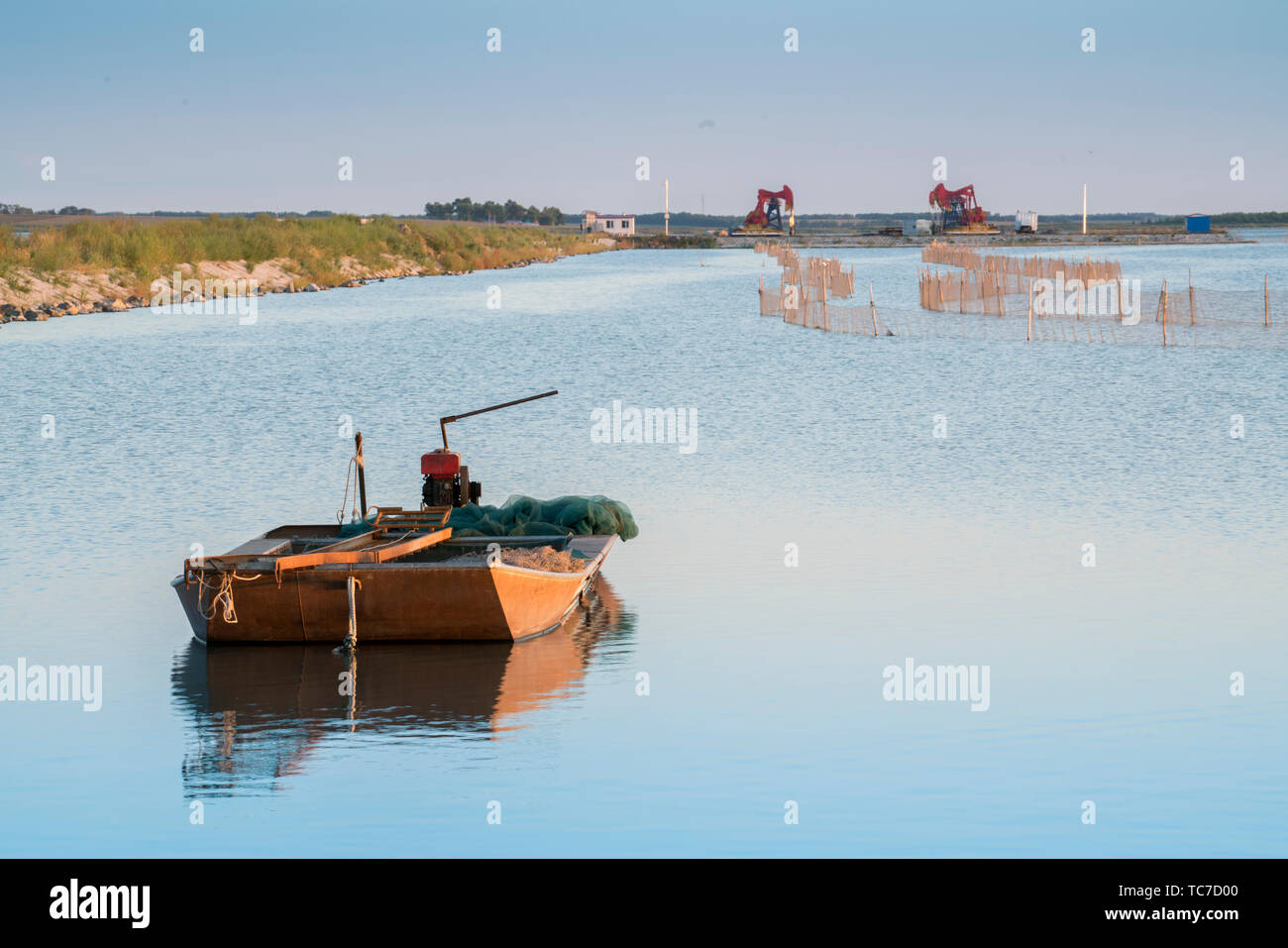 Oilfield scenery hi-res stock photography and images - Alamy