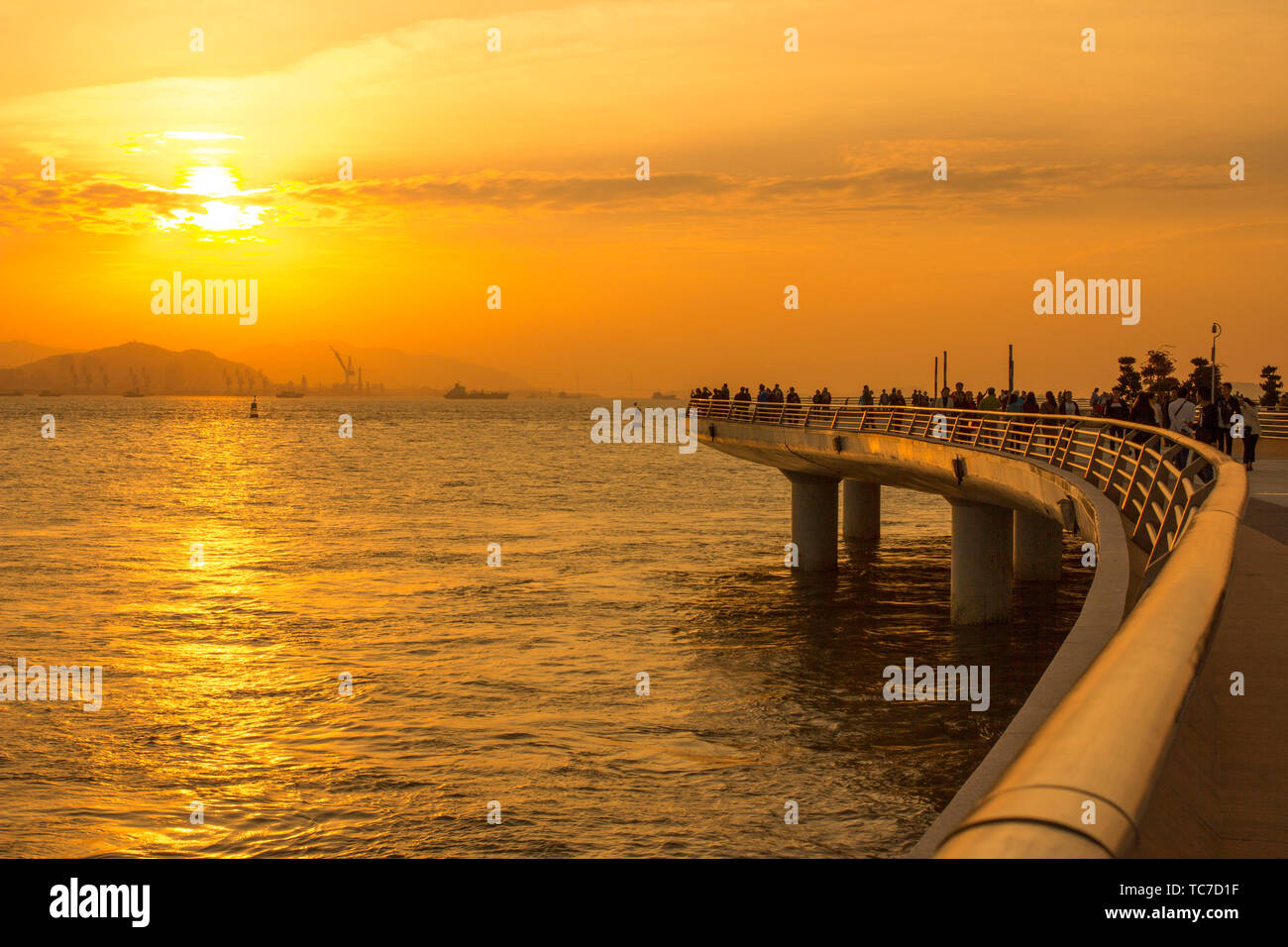 City nature nature scenery and sunset play time time light hi-res stock ...
