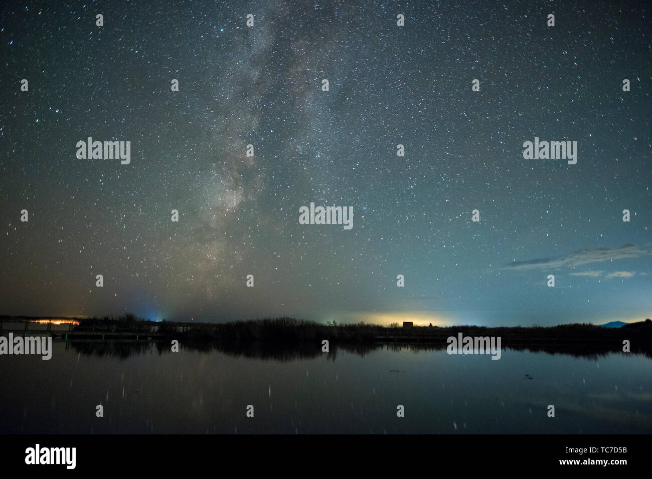 Sino-Russian border lake Xingkai lake starry sky Stock Photo - Alamy