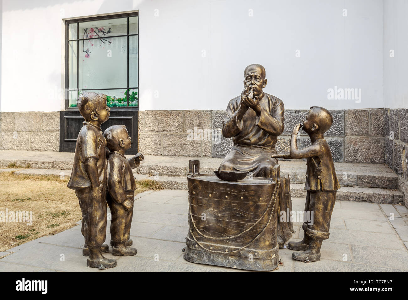 Bronze sculptures on door hi-res stock photography and images - Alamy