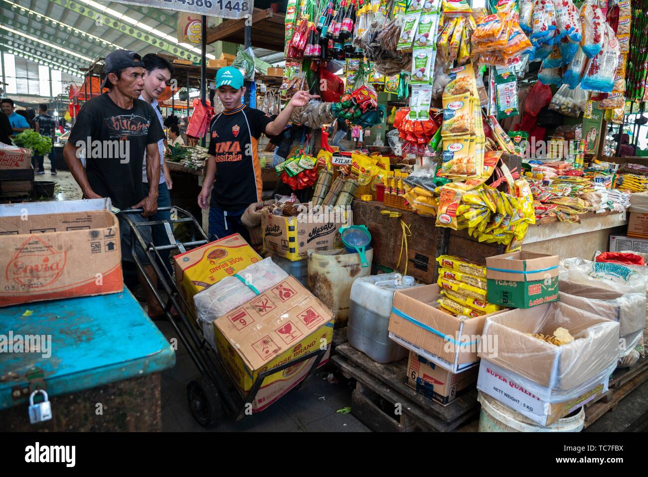Pasar food market hi-res stock photography and images - Alamy