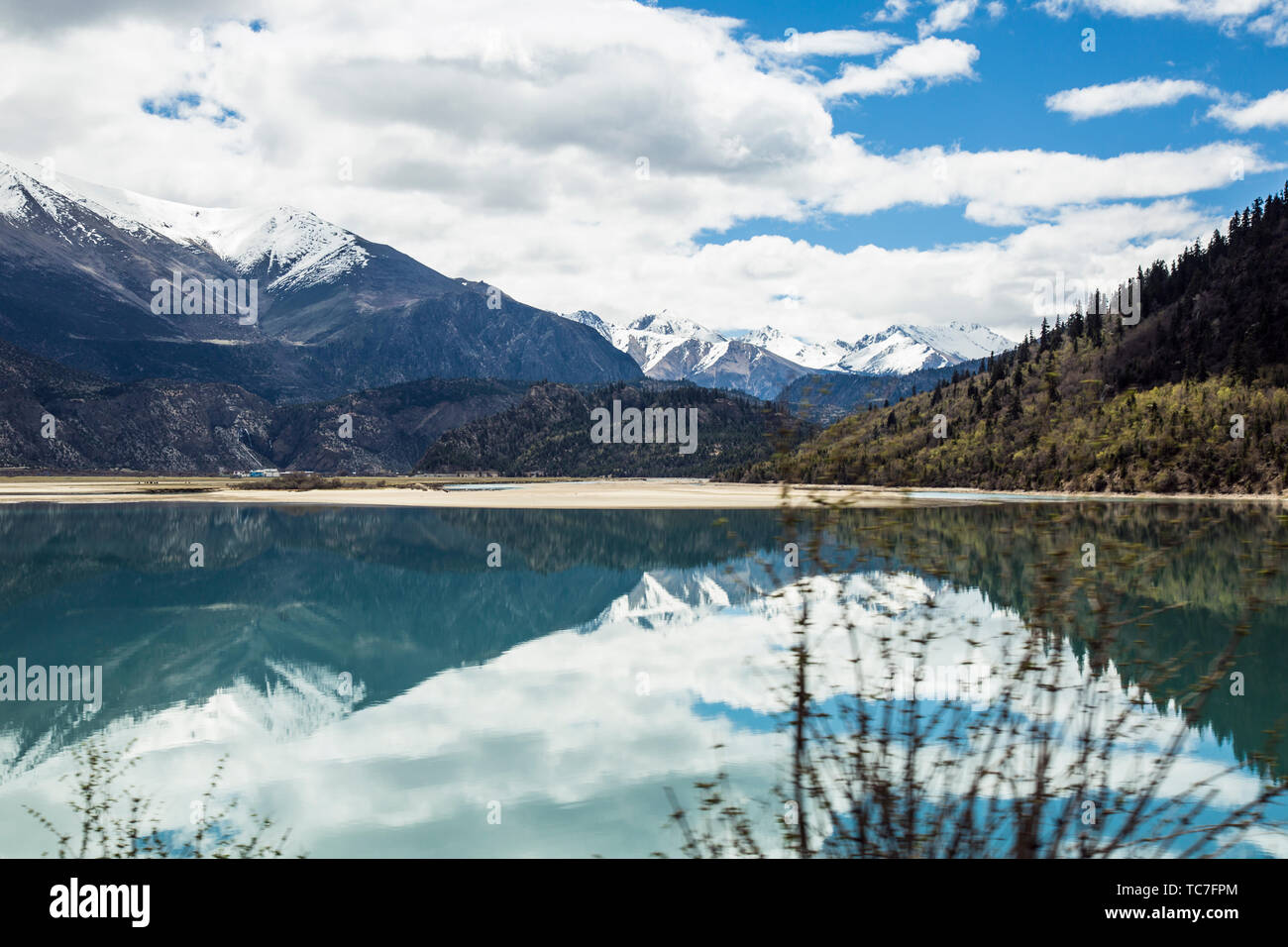 China, Tibet, Tibetan area, no man's land, plateau, high altitude, blue ...
