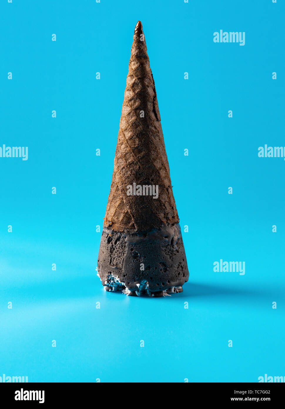 Cone ice cream upside down hi-res stock photography and images - Alamy