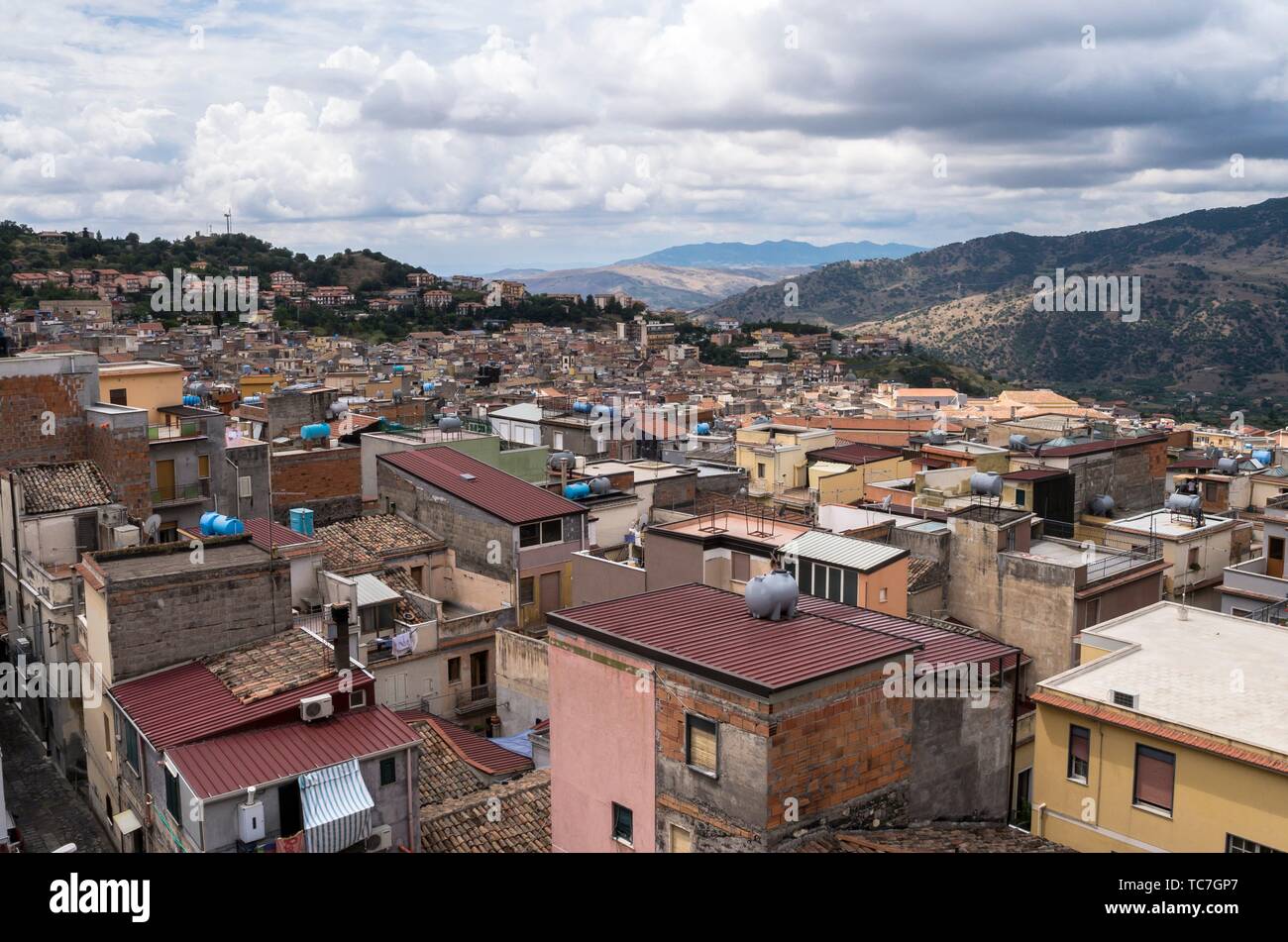 Bronte sicily hi-res stock photography and images - Alamy