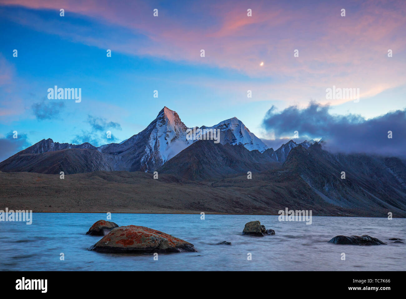 Calling lake map hi-res stock photography and images - Alamy