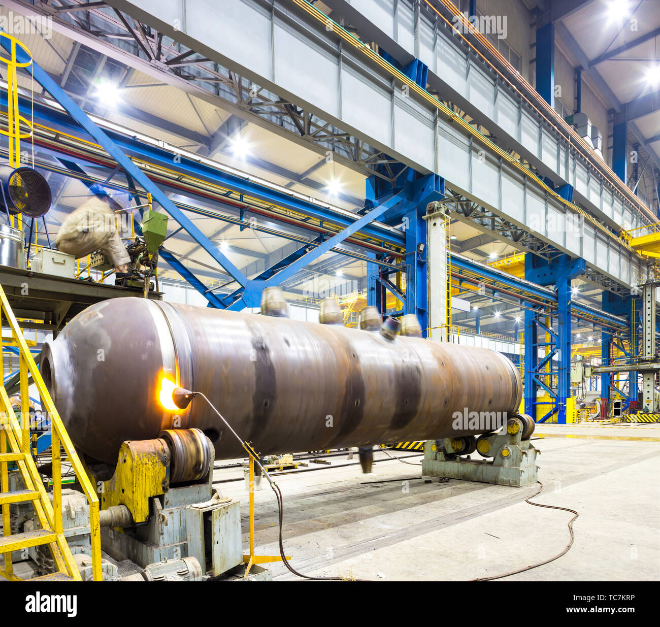 Production of distillation rooms hi-res stock photography and images ...