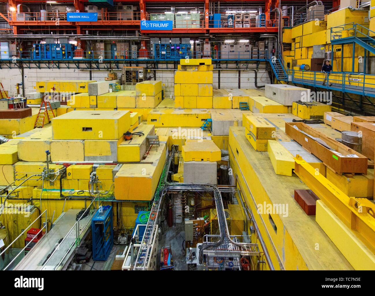 Cyclotron triumf hi-res stock photography and images - Alamy