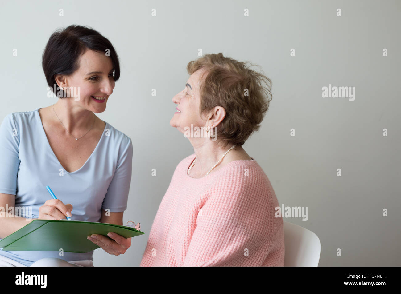 Asking questions filling form hi-res stock photography and images - Alamy