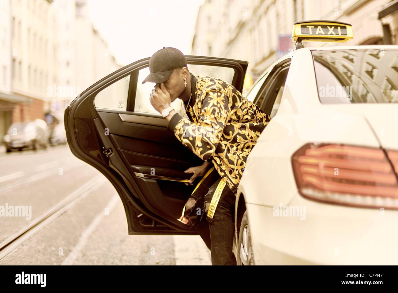 Ghana transport taxi hi-res stock photography and images - Alamy