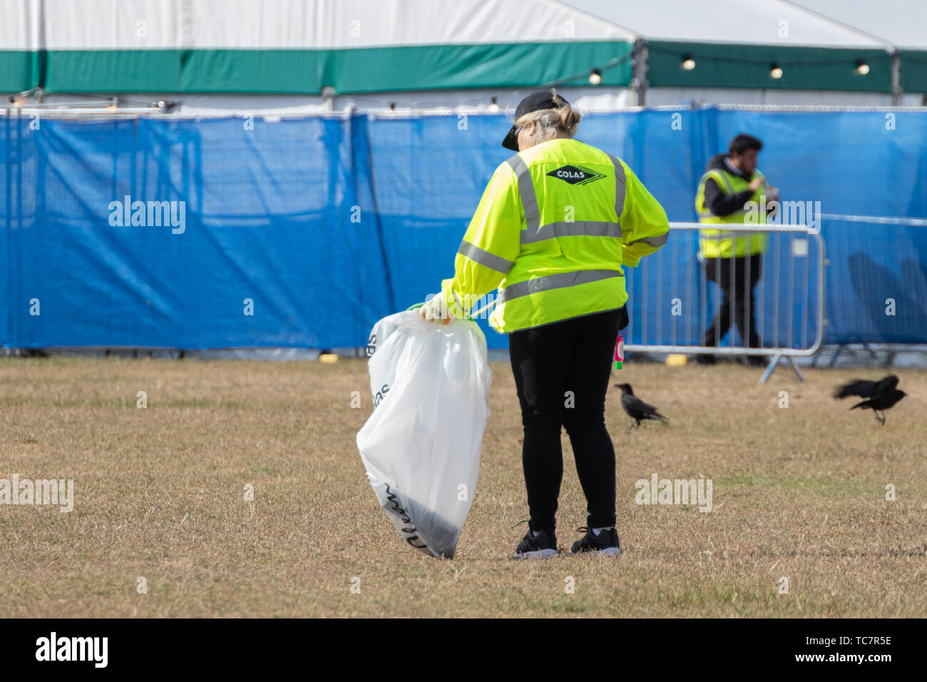Litter picker hi-res stock photography and images - Alamy