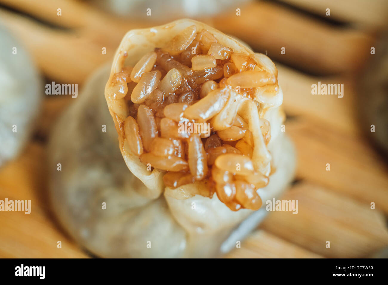 Golden roast wheat Stock Photo - Alamy