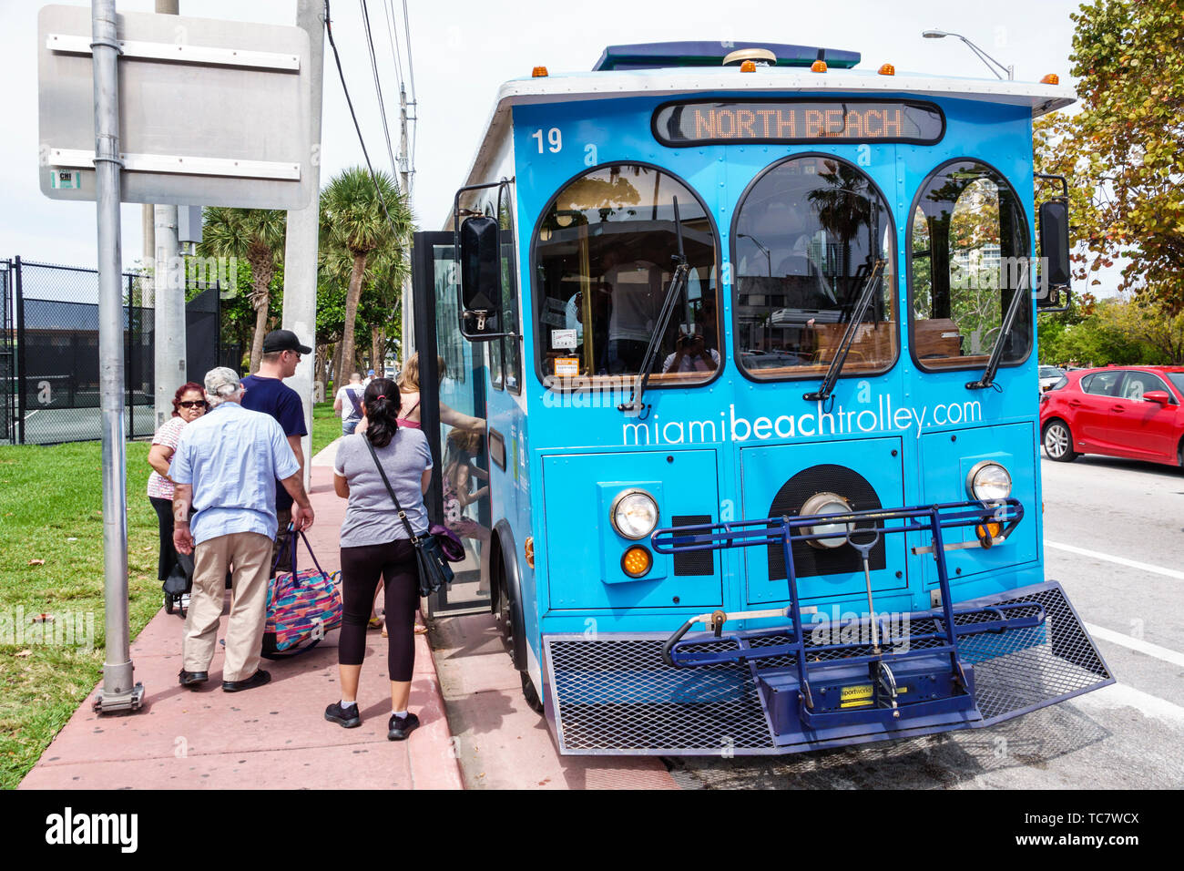 North Miami Beach Trolley Public Transportation | FIU Operations