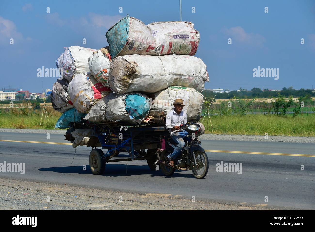 Heavy Burden Stock Photos & Heavy Burden Stock Images - Alamy