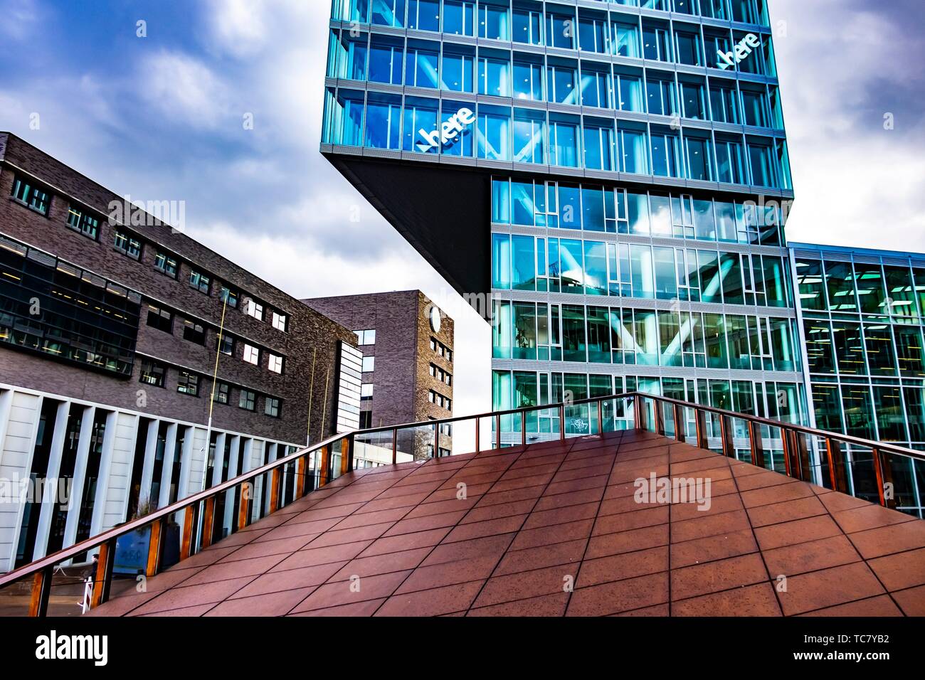 Facade Modern Bank Building High Resolution Stock Photography and ...