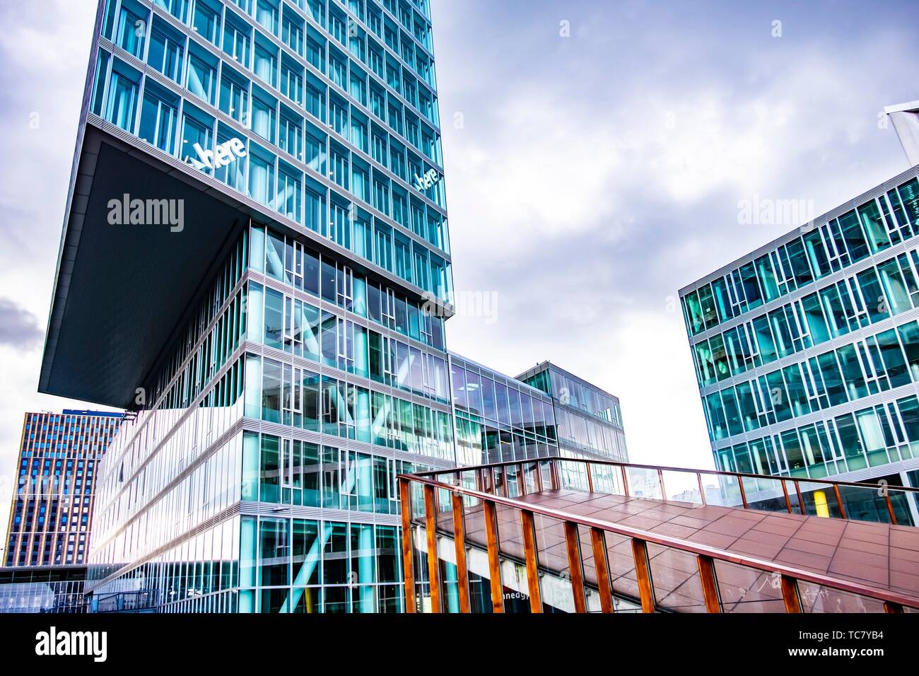 Facade Modern Bank Building High Resolution Stock Photography and ...