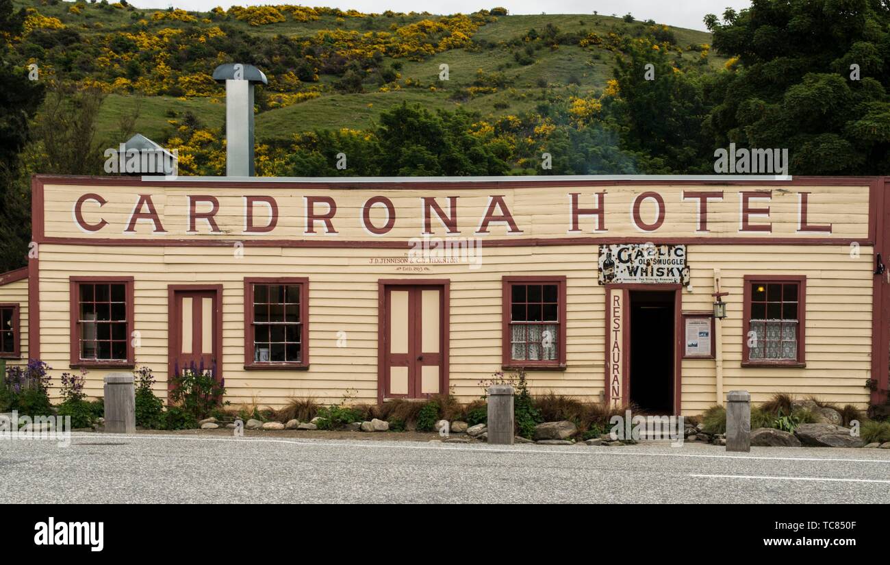 Cardrona hotel hi-res stock photography and images - Alamy