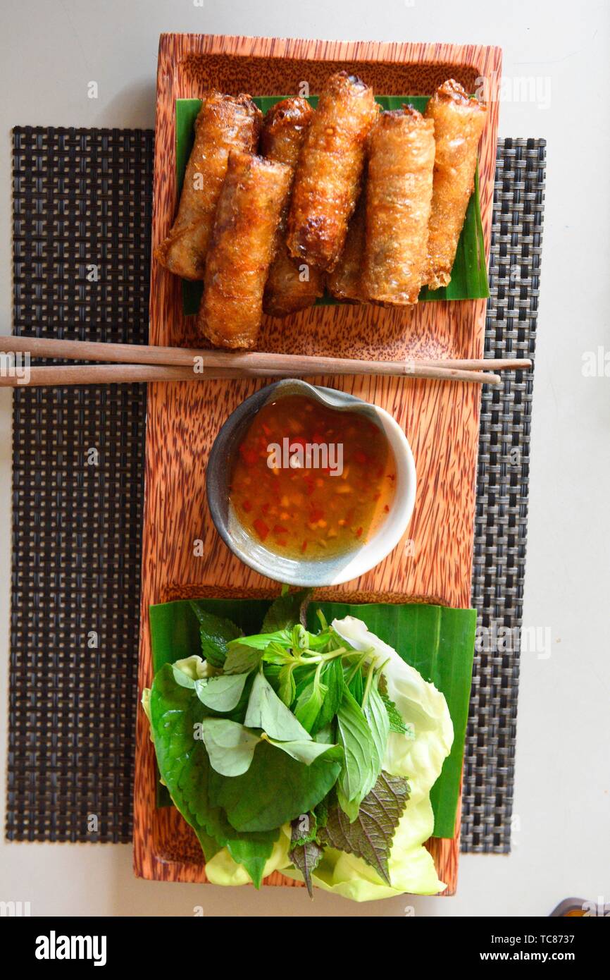 Vietnam spring roll hi-res stock photography and images - Alamy