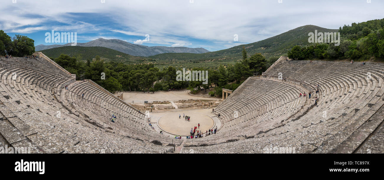 Ancient greek amphitheatre greece hi-res stock photography and images ...