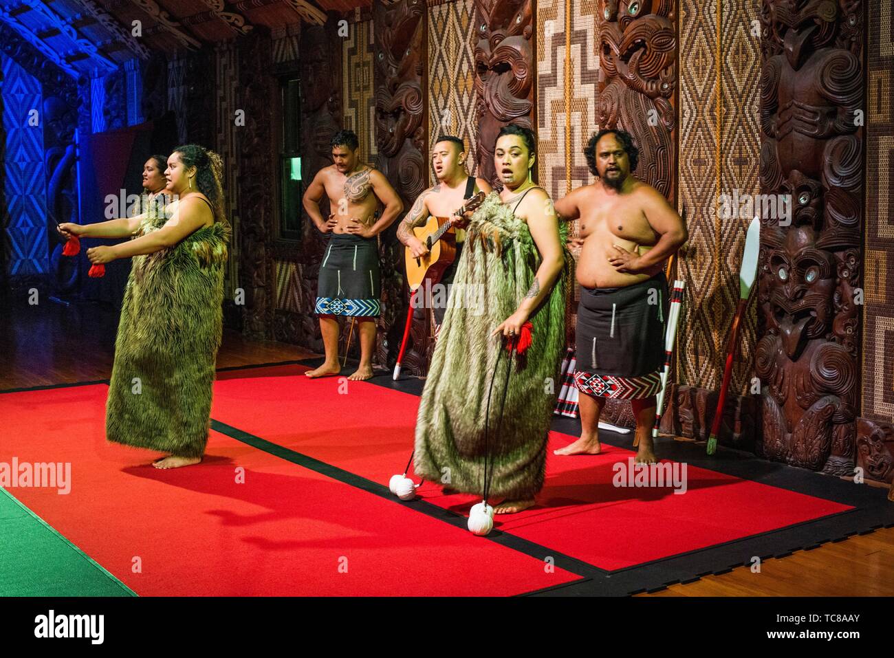 Maori of new zealand hi-res stock photography and images - Alamy