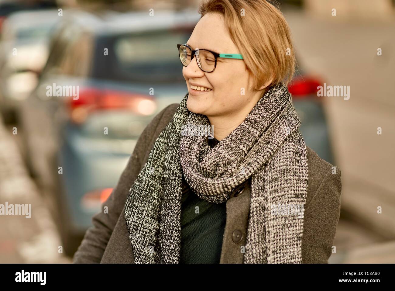 Average smile hi-res stock photography and images - Alamy