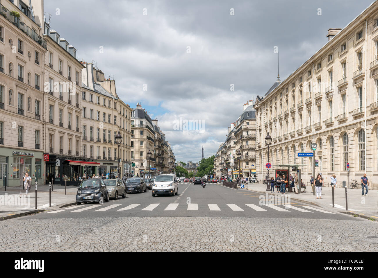 Paris city streets Stock Photo - Alamy