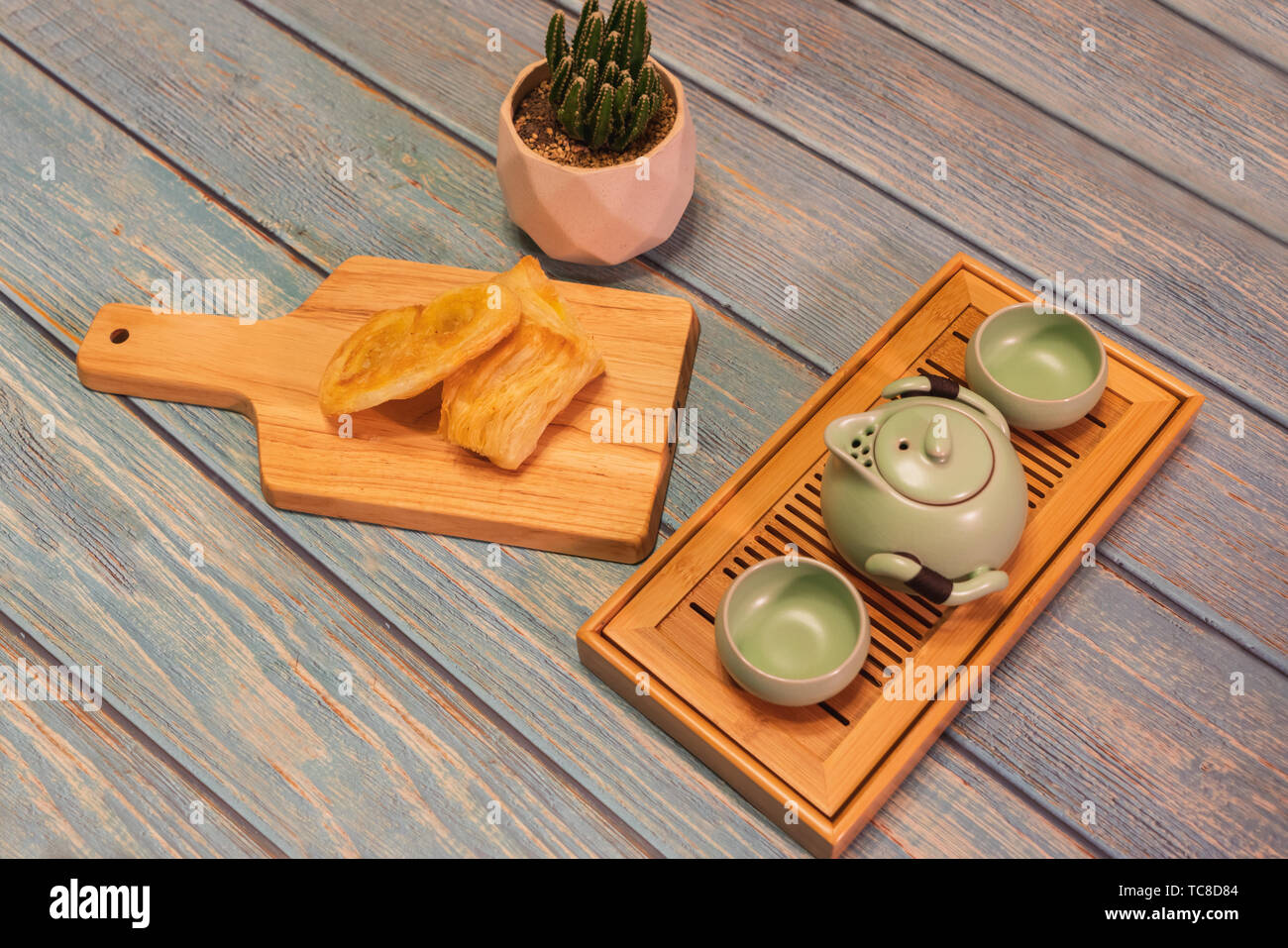 Afternoon tea and refreshments Stock Photo - Alamy