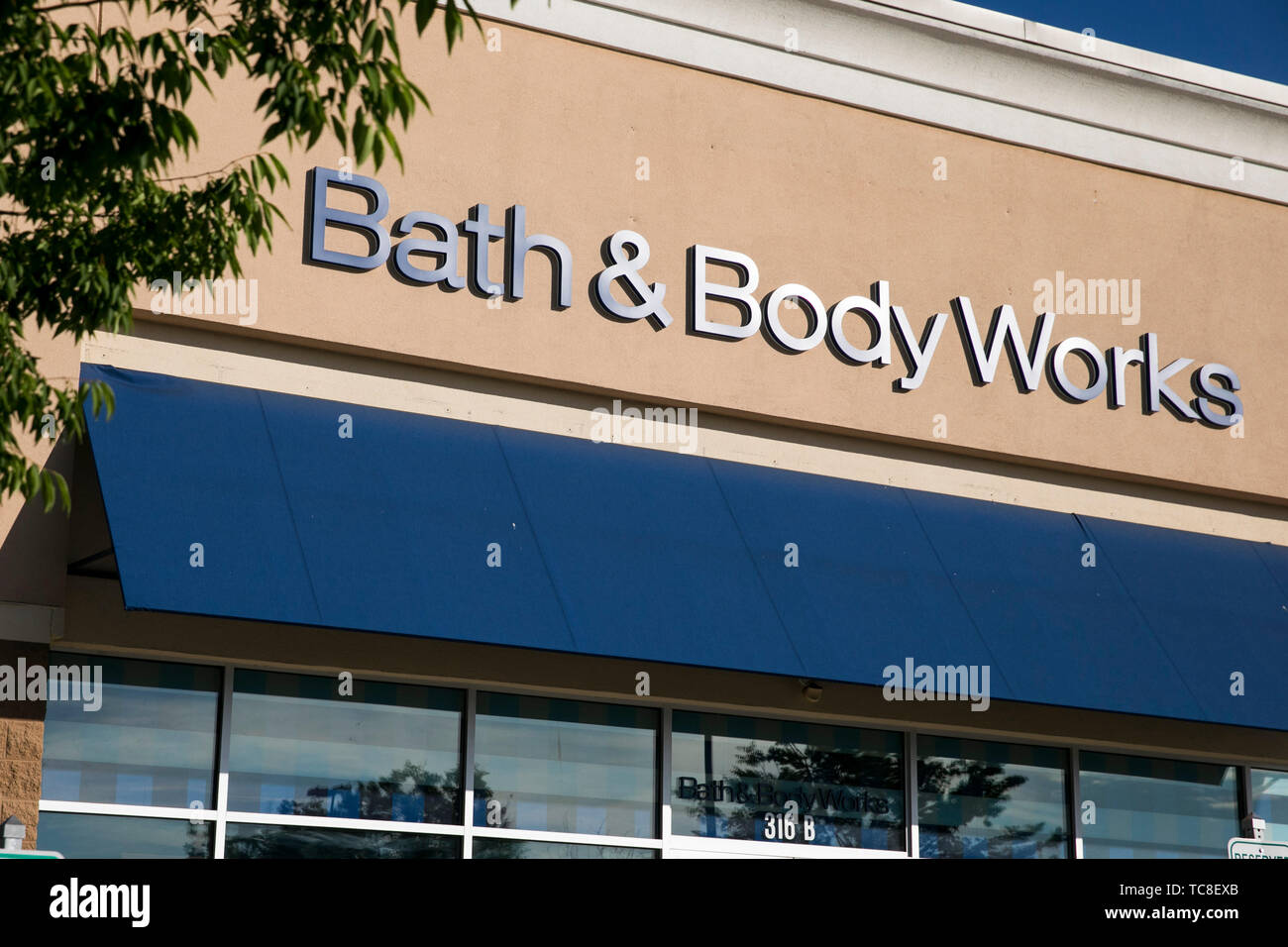 Storefront bath body works in hi-res stock photography and images - Alamy