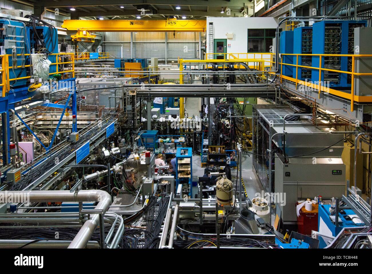 Particle Accelerator Technology High Resolution Stock Photography and ...