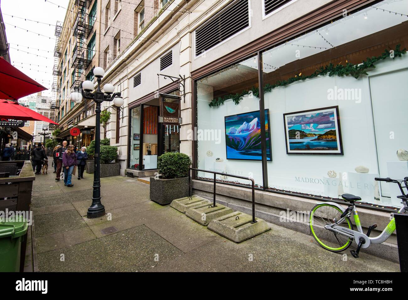 Downtown gallery hi-res stock photography and images - Alamy