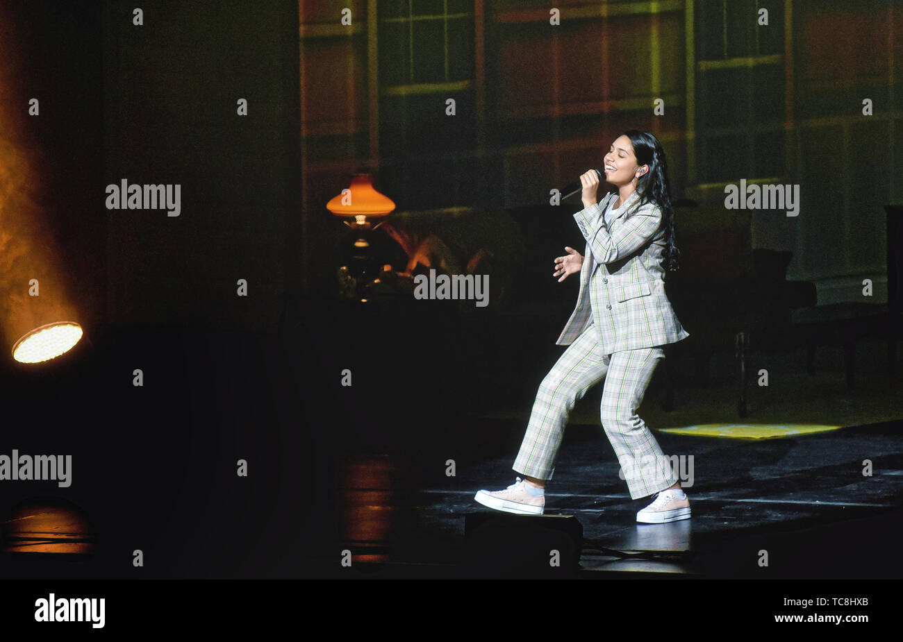 Alessia cara singer hi-res stock photography and images - Alamy