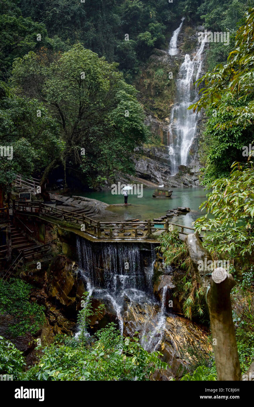 Rivers and small waterfalls hi-res stock photography and images - Alamy