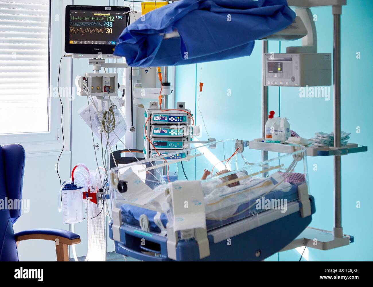 Neonatal hi-res stock photography and images - Alamy