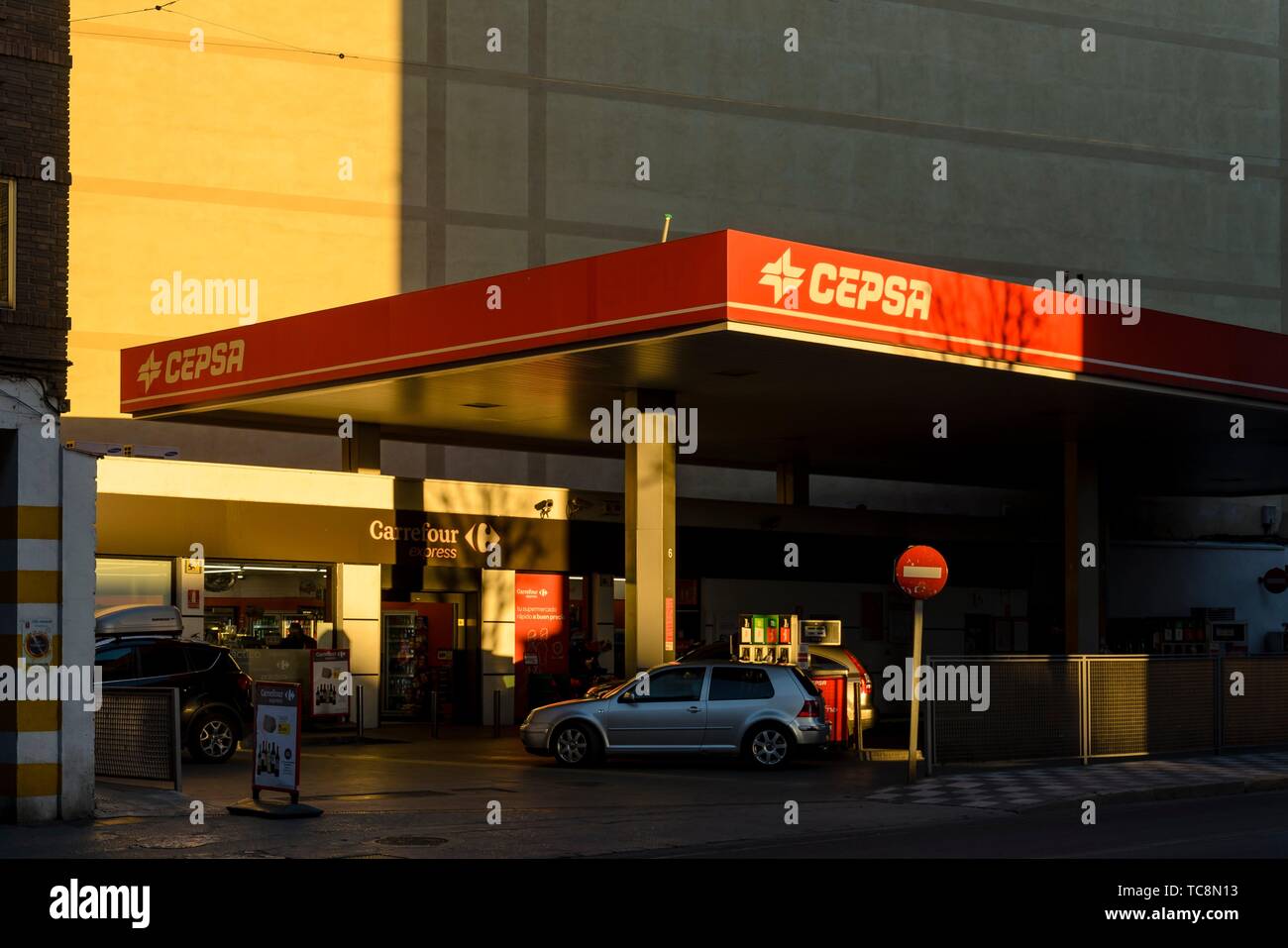 Gas station in spain hi-res stock photography and images - Alamy