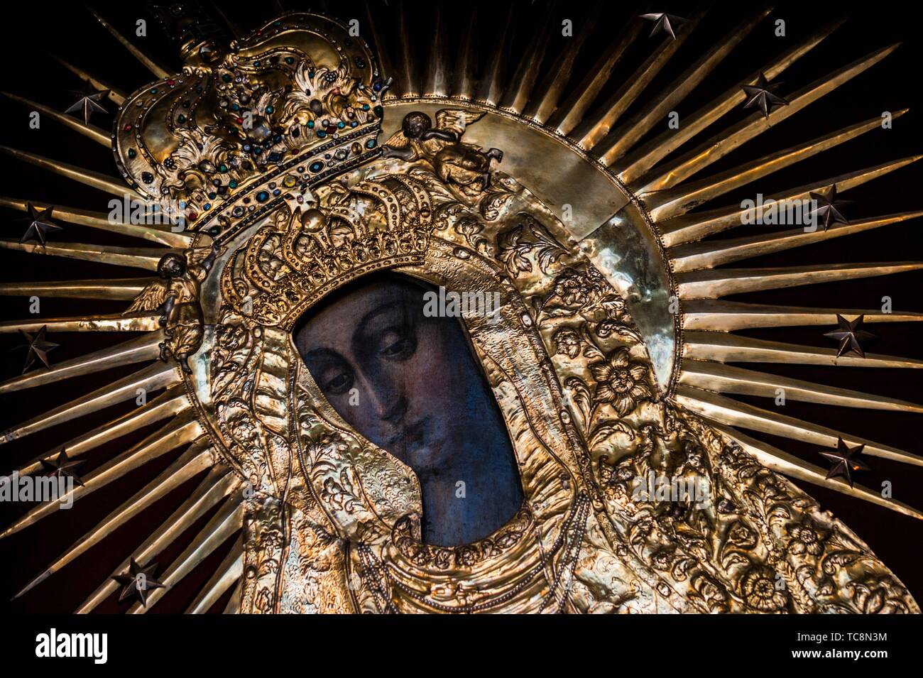 Cover of the blessed virgin mary hi-res stock photography and images ...