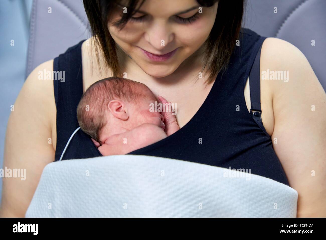 The kangaroo care unit hi-res stock photography and images - Alamy
