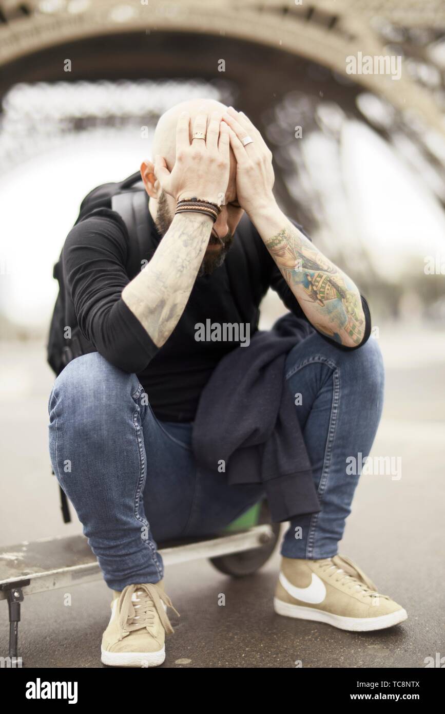 Man Crying Head In Hands High Resolution Stock Photography and Images ...