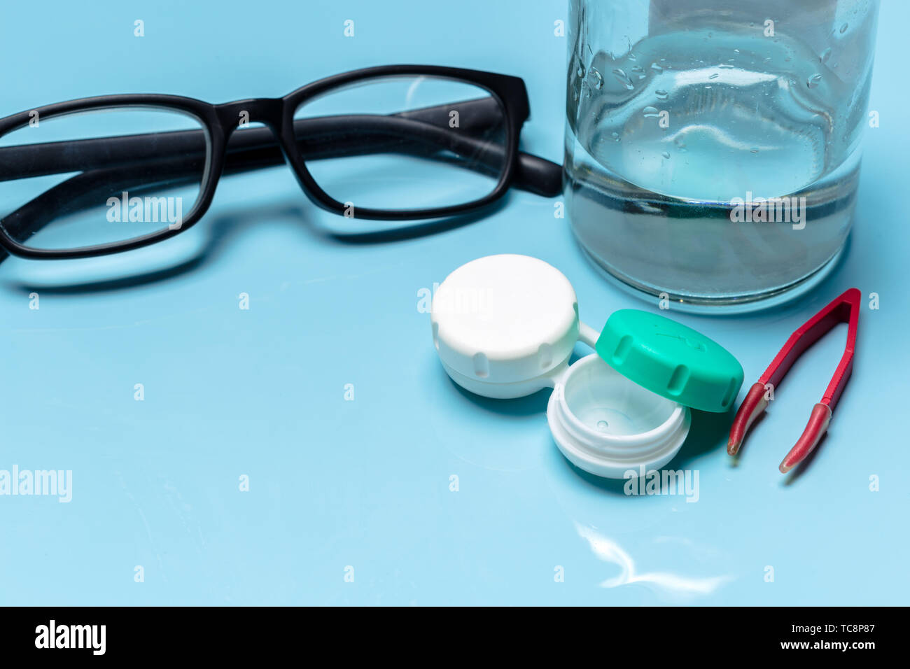 Old contact lenses hi-res stock photography and images - Alamy