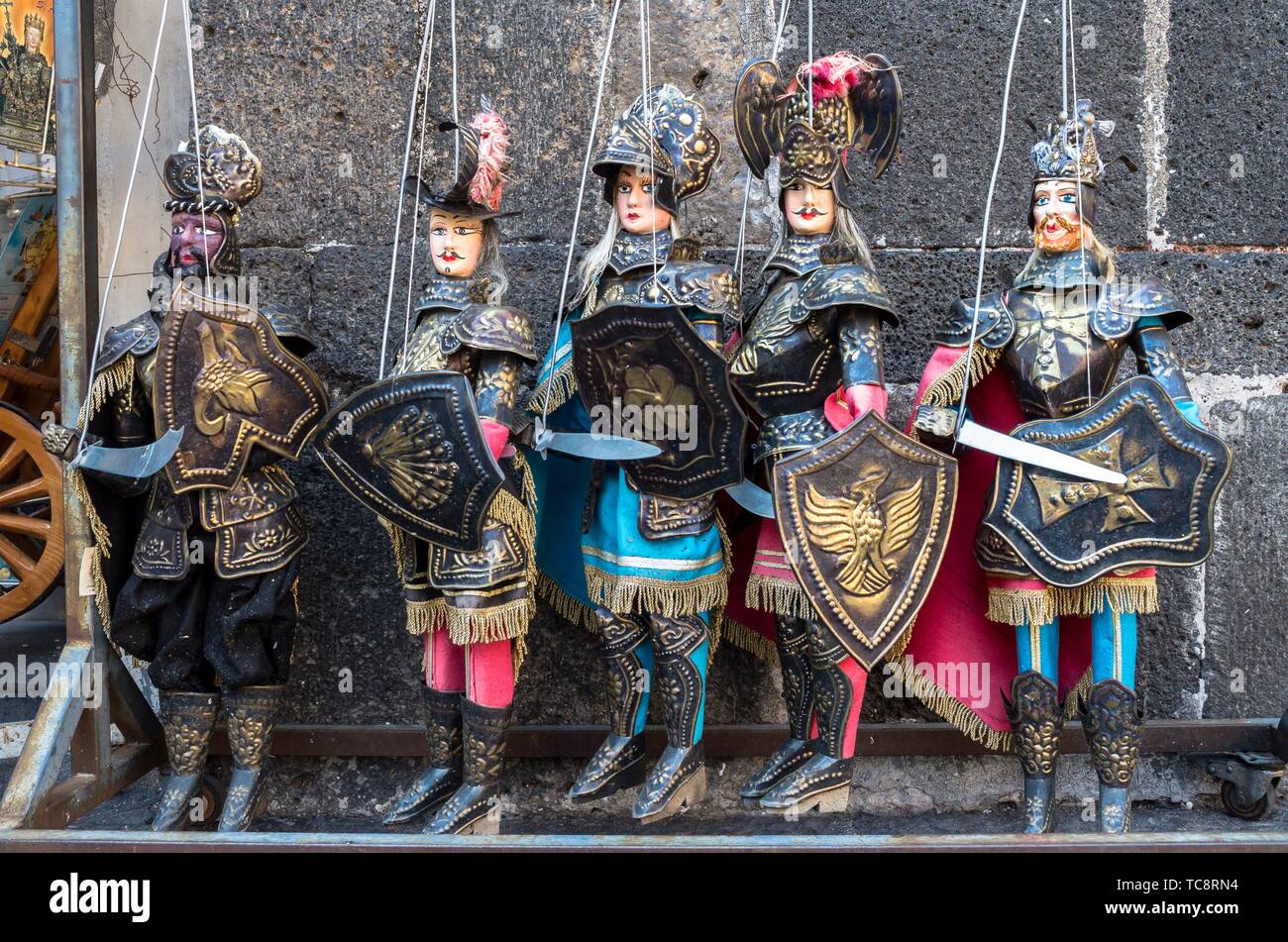 Pupi, Sicilian puppets, Sicily, Italy Stock Photo - Alamy