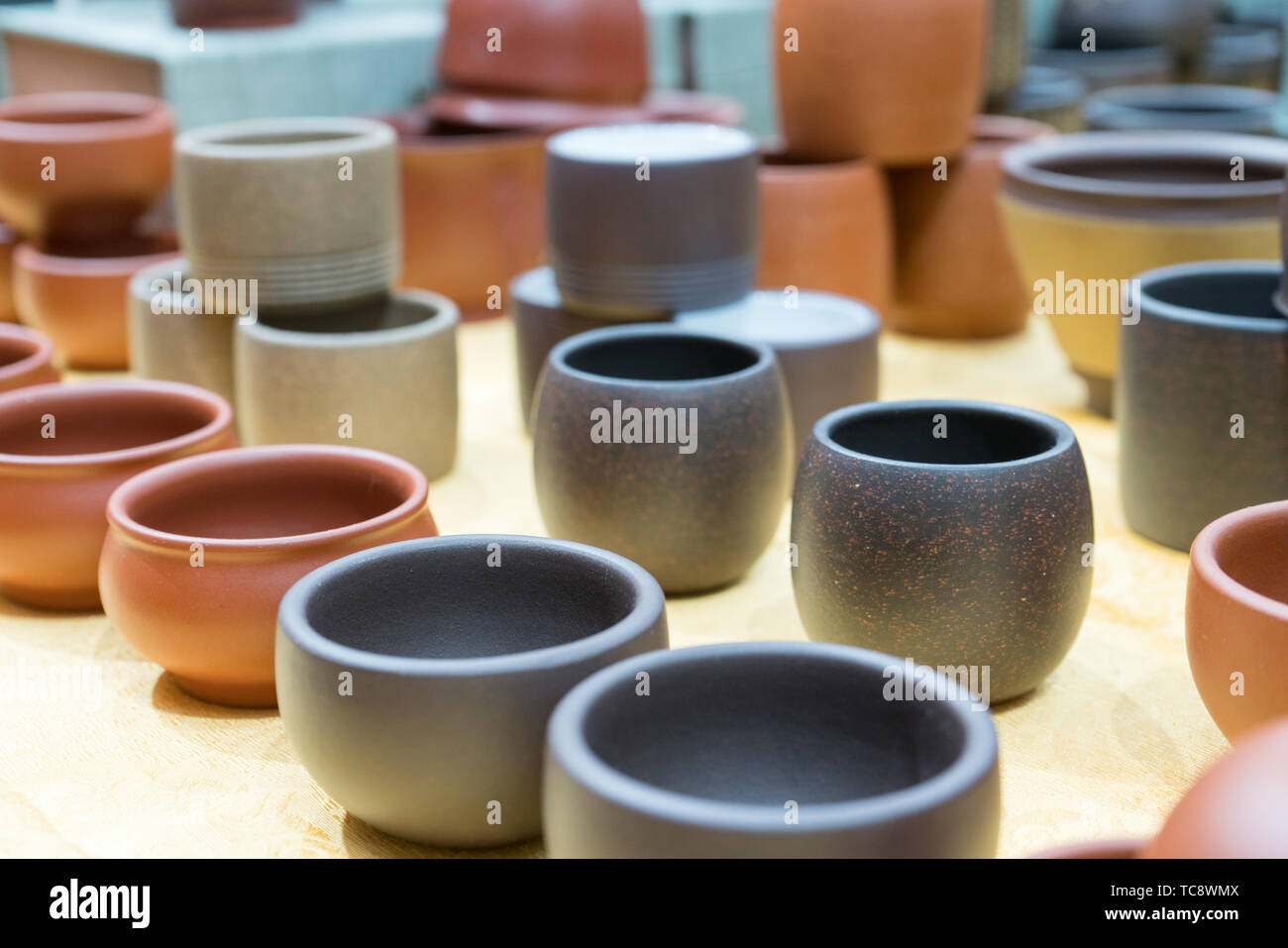 Ancient chinese ceramics hi-res stock photography and images - Alamy