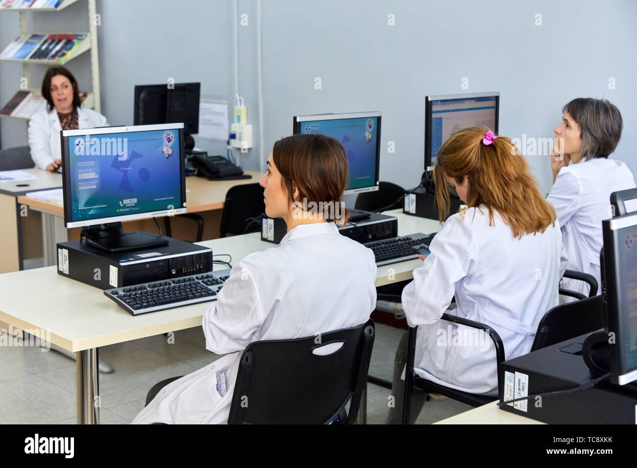 Medical course hi-res stock photography and images - Alamy