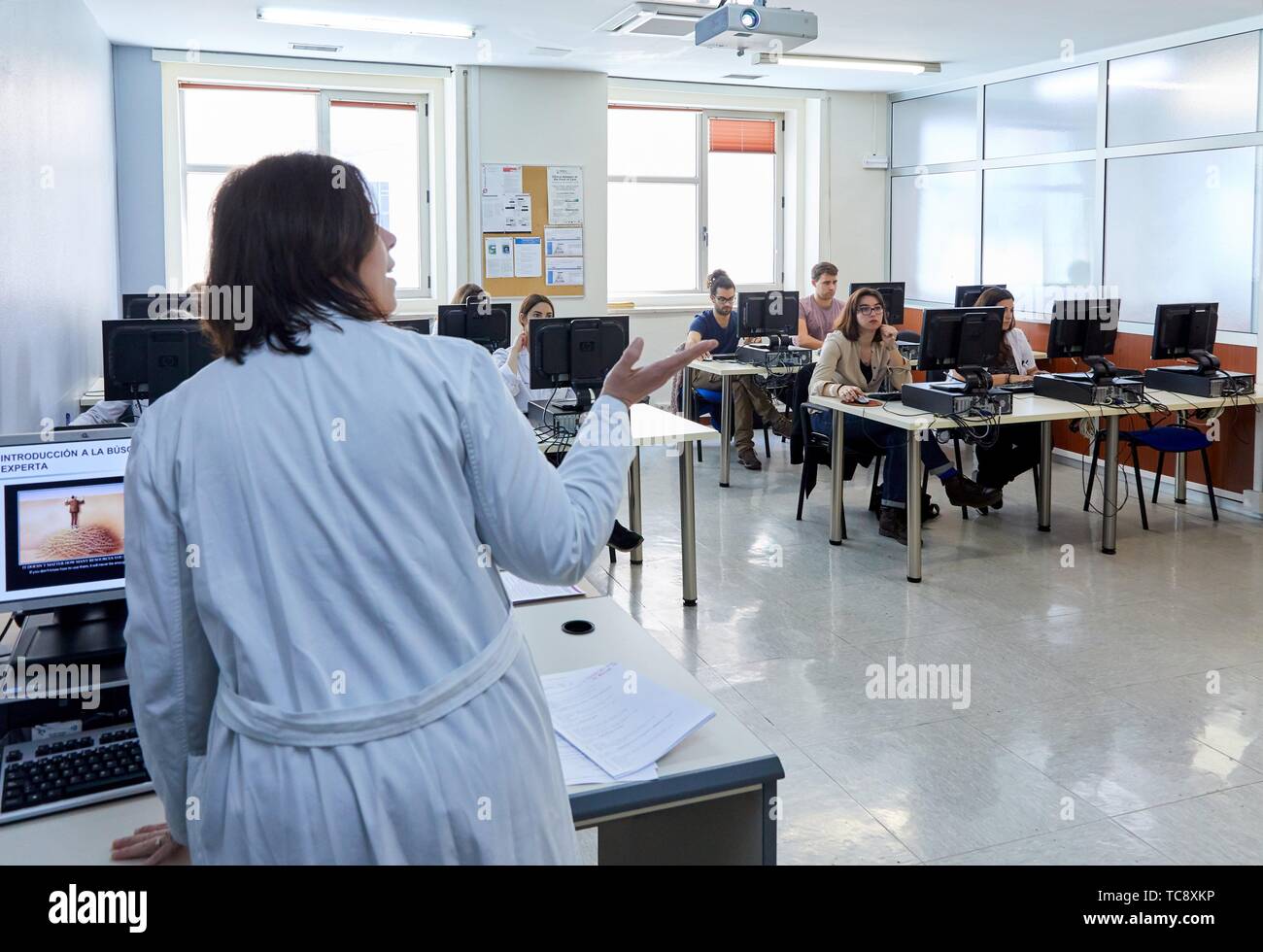 Professional training hi-res stock photography and images - Alamy