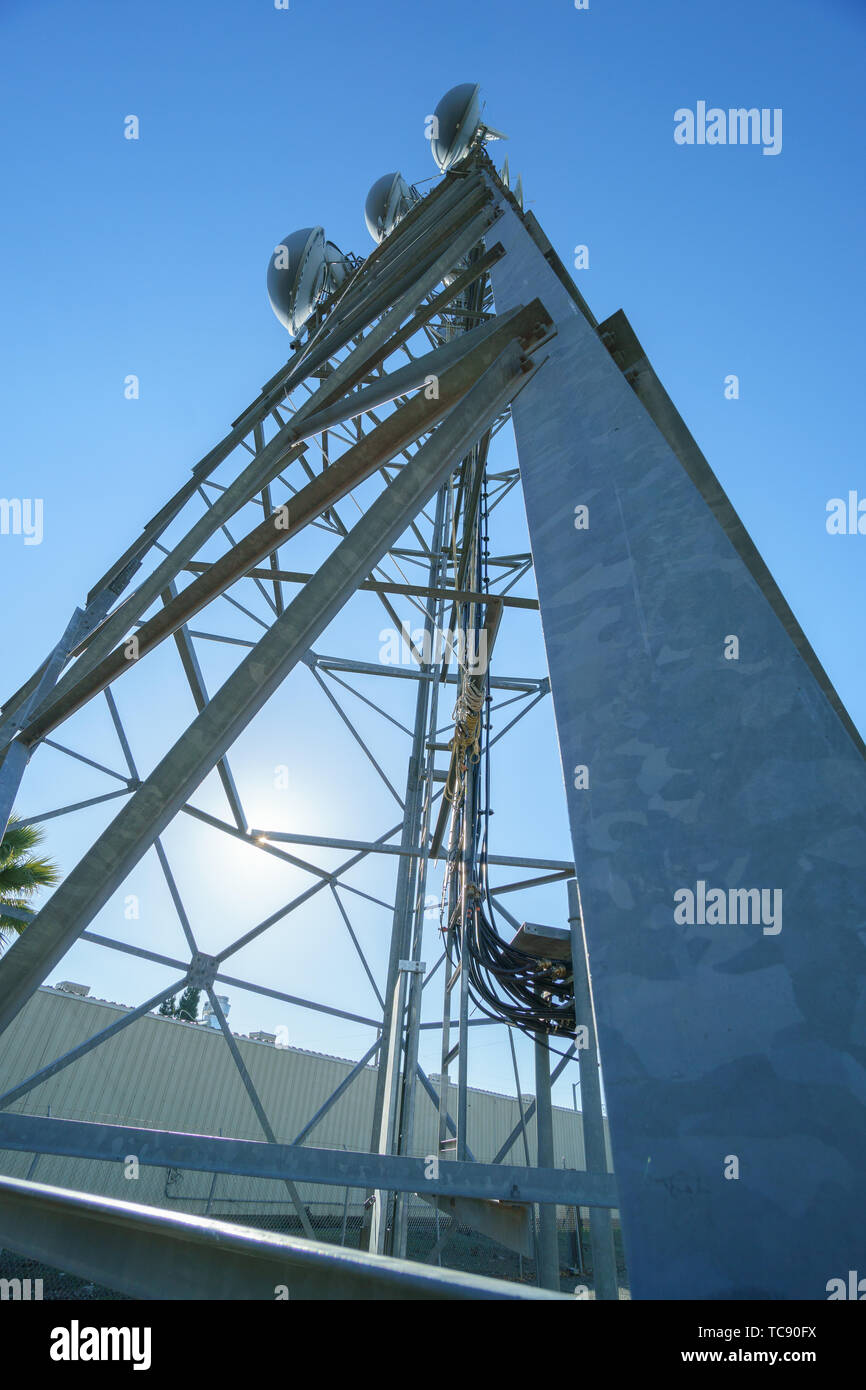 Microwave Telecommunications tower Stock Photo - Alamy