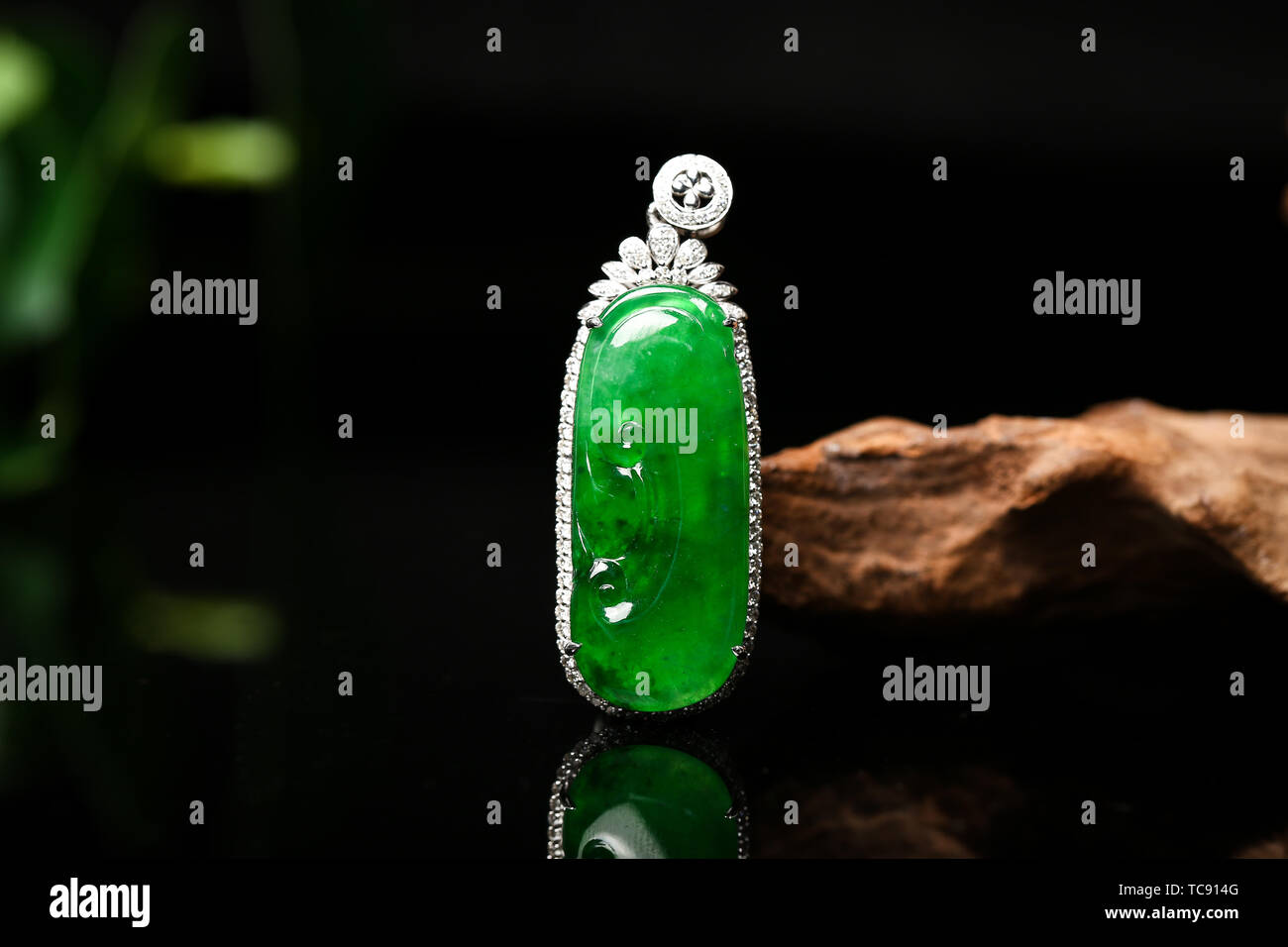 Imperial green emerald jewelry Stock Photo - Alamy