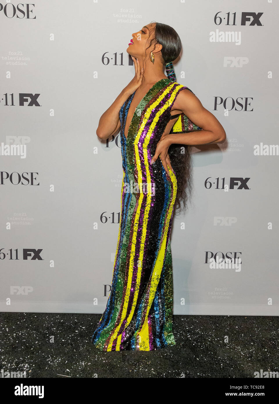 Pose fx mj rodriguez hi-res stock photography and images - Alamy