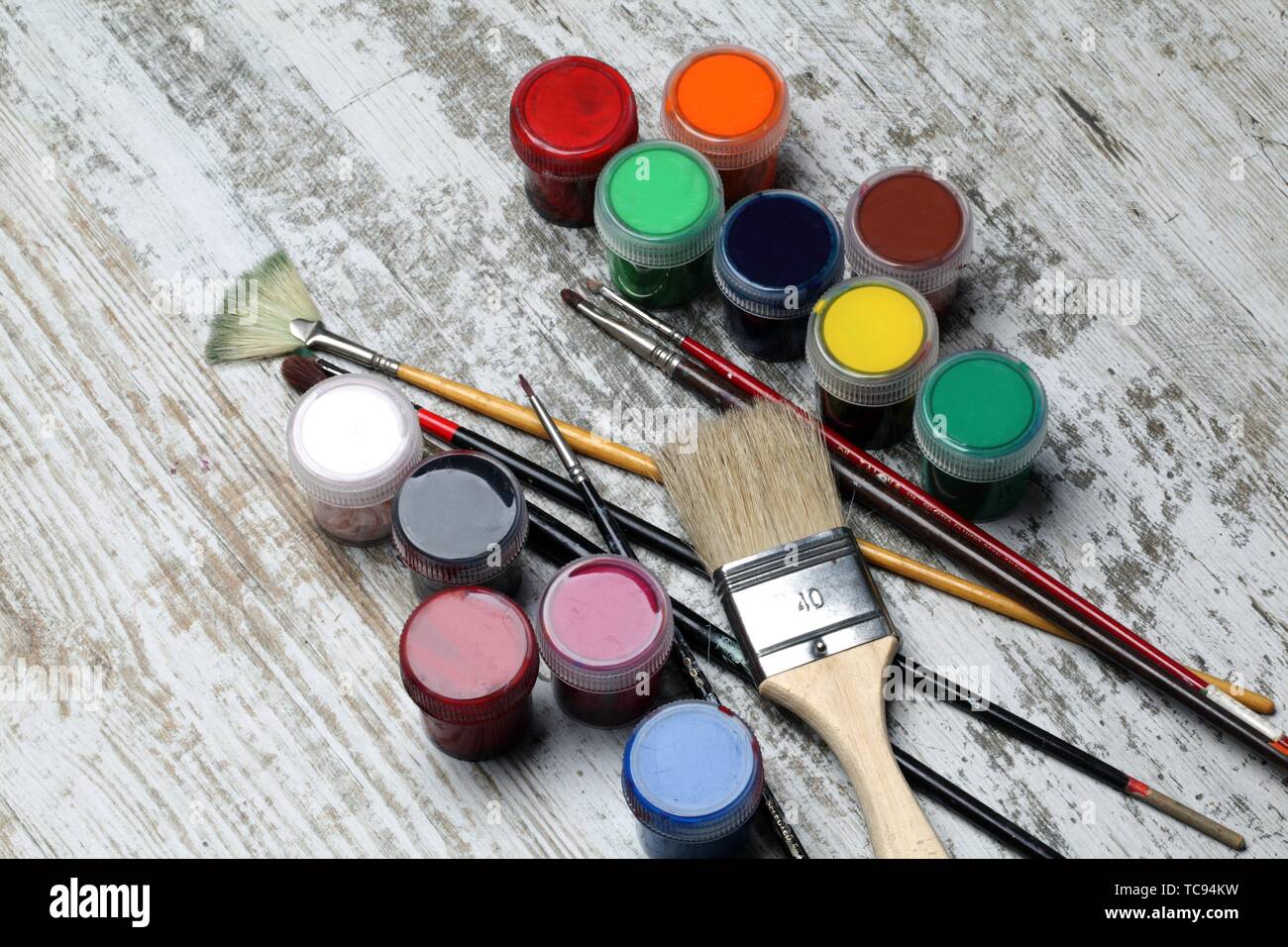 Artistic paint hi-res stock photography and images - Alamy